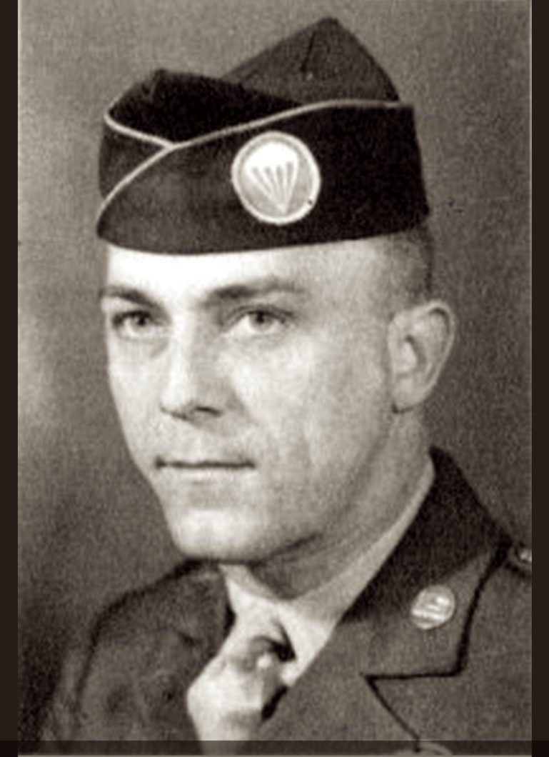 East Tennessee Veterans Memorial Association — Roberts, Harold E.